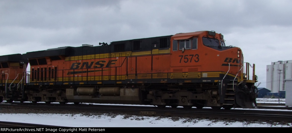 BNSF 7573